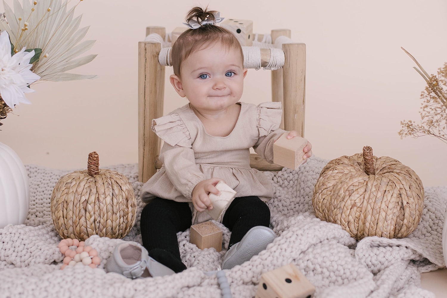 3 Reasons to Love Neutral Baby Clothes – Babe Basics